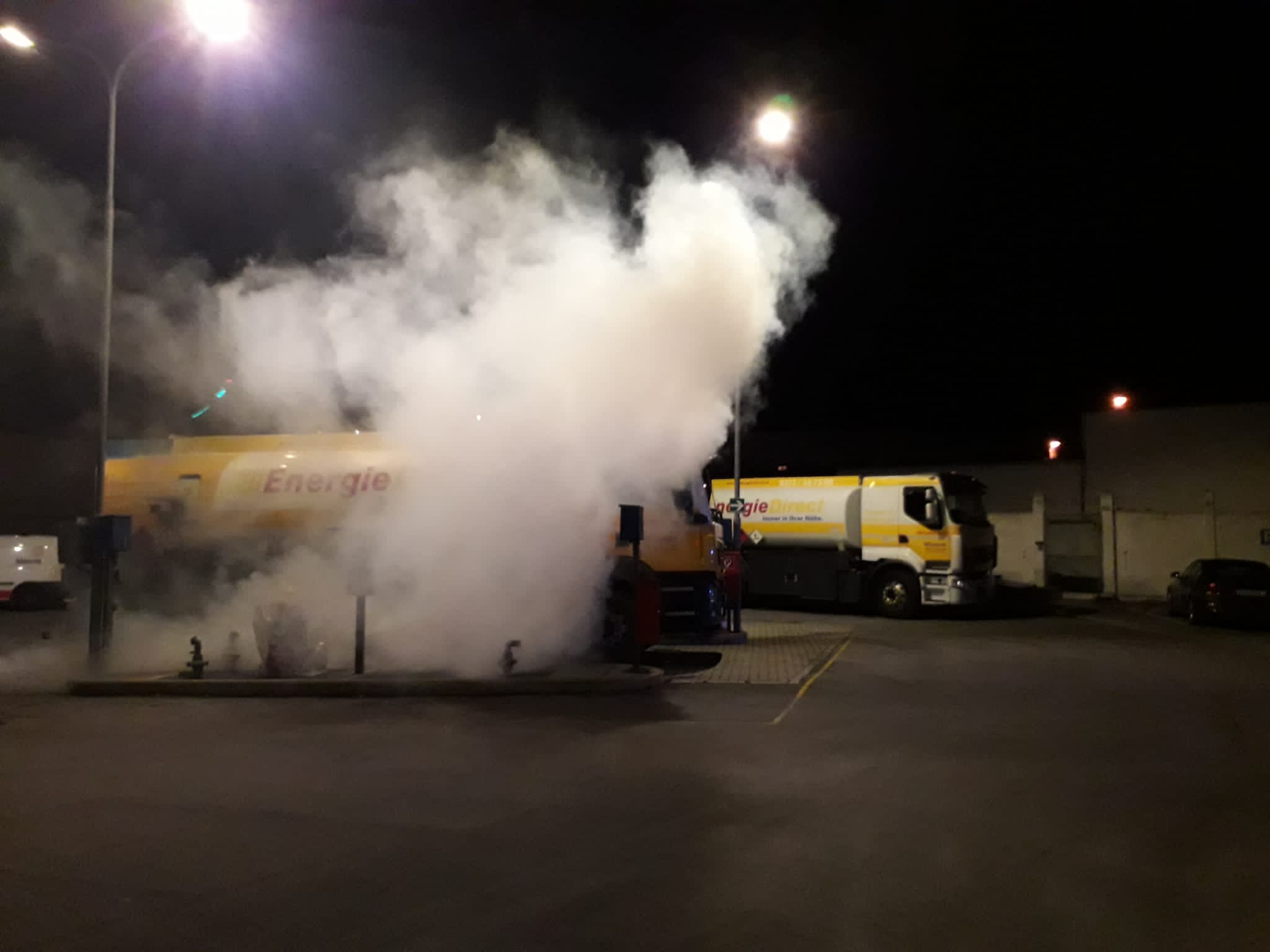 Brand in Tanklager - Freiwillige Feuerwehr Wilten, Innsbruck